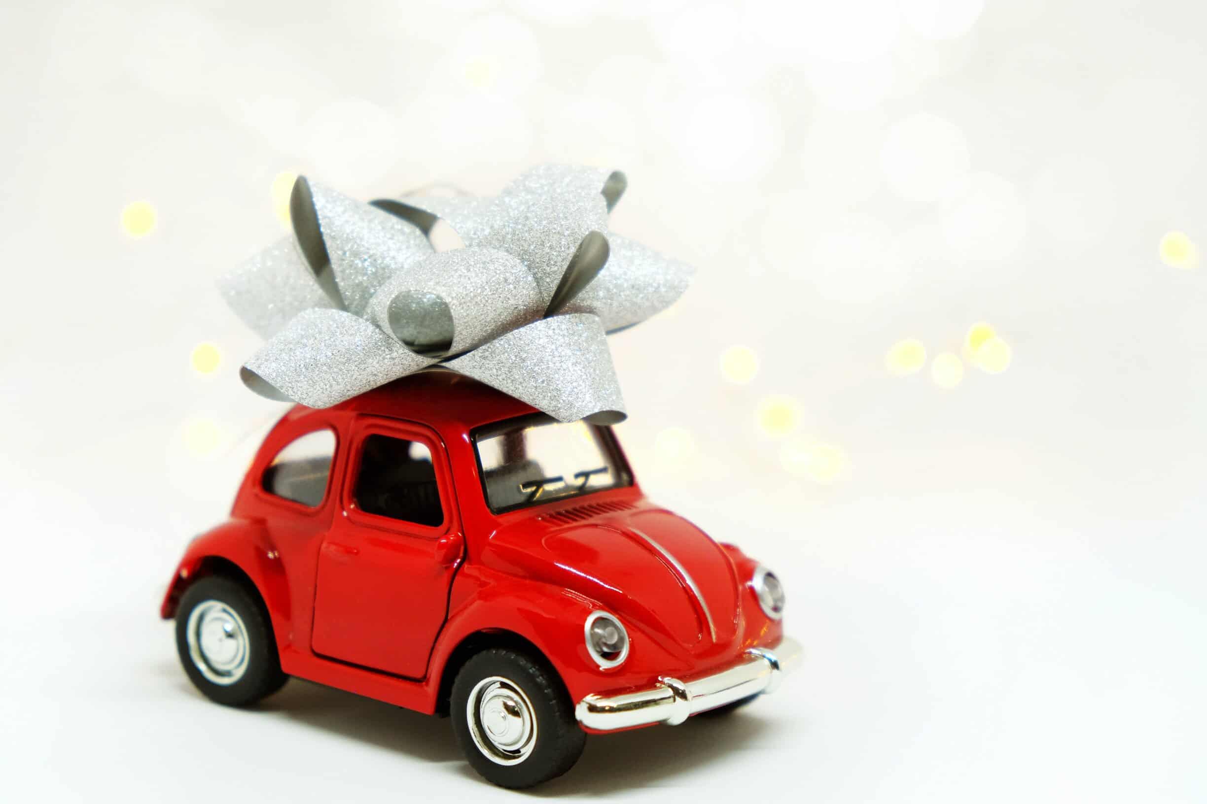 Electronic Vehicle Holiday Gifts To Give An Automotive Lover